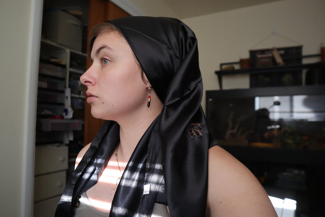 Veils – Chaotic Witch Aunt